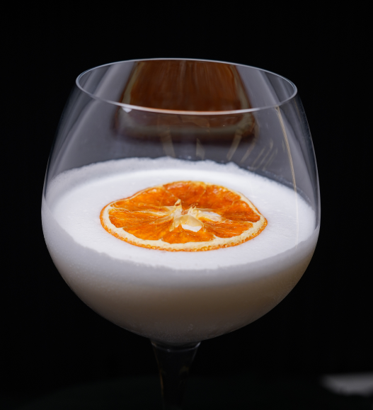 LUNA Rooftop & Lounge